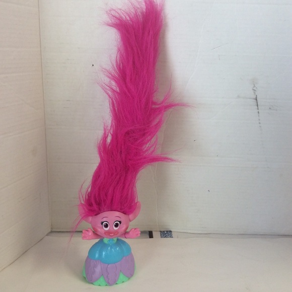 Hasbro | Toys | Hasbro Troll Hair In The Air Poppy Doll Lights Up ...